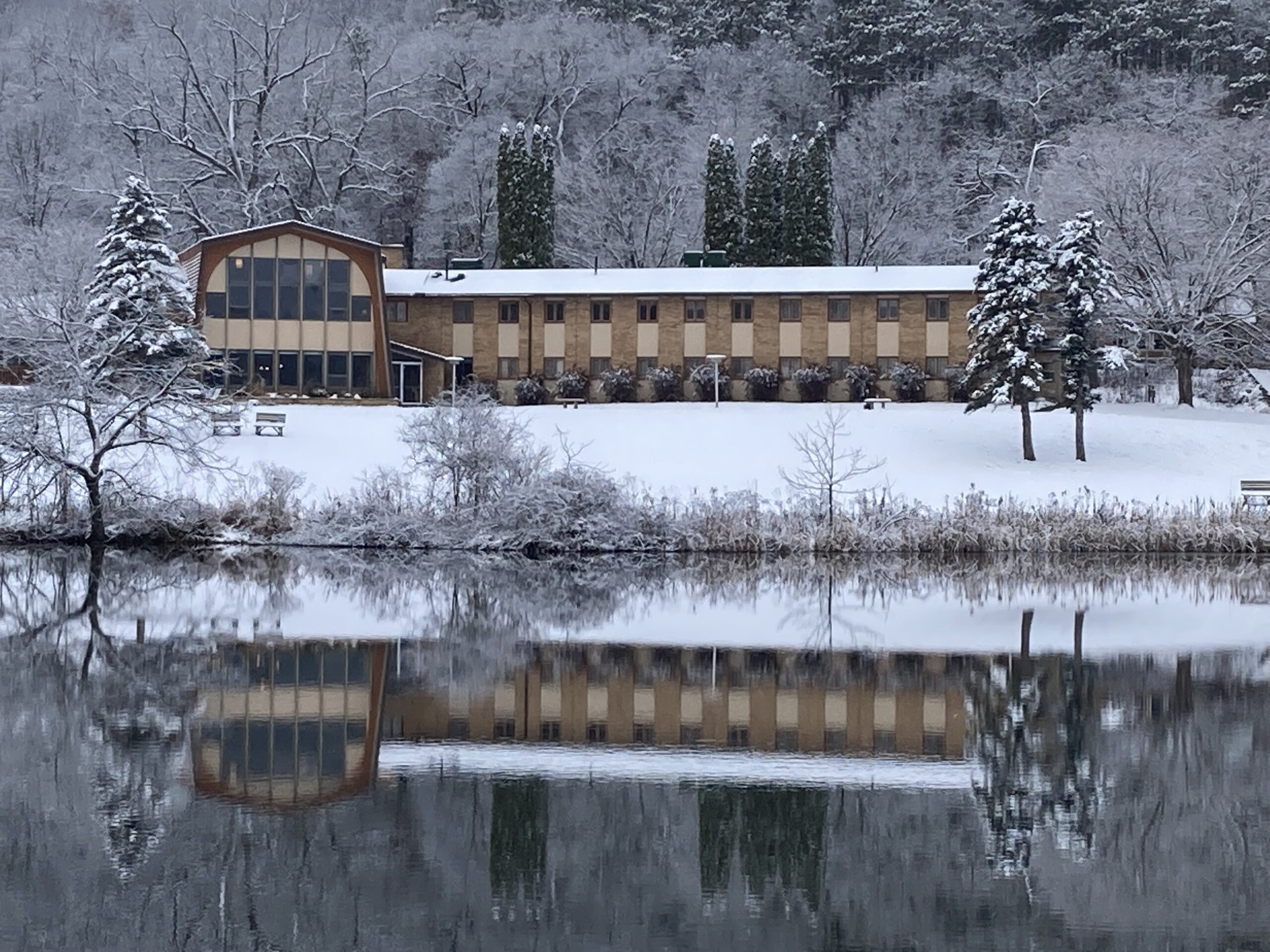 Dunrovin – City Close Country Quiet