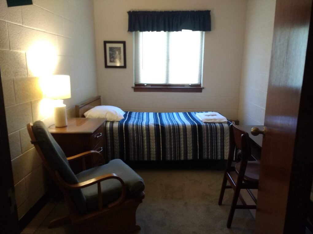 Lodging - Dunrovin | Christian Brothers Retreat Center